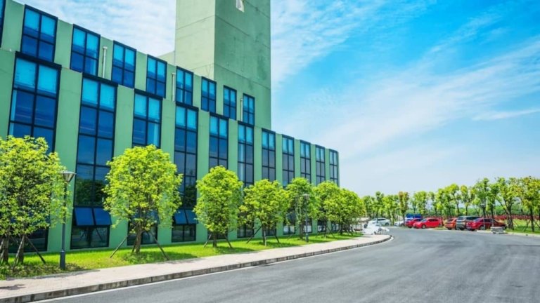How Green Hospitals Promote Health and Sustainability: A Comprehensive ...